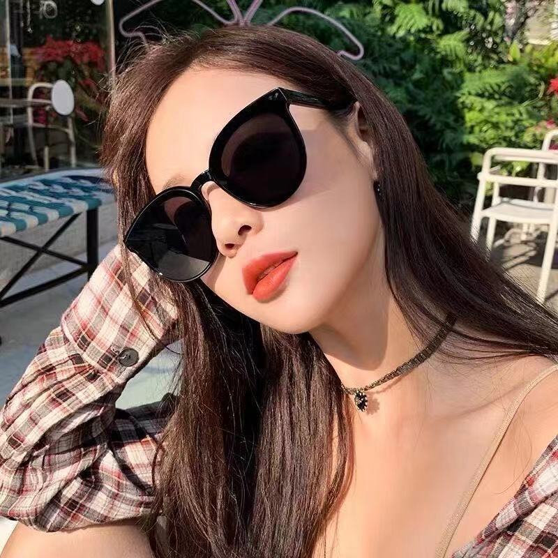 Wholesale Sunglasses unisex boxy trendy UV resistant sunglasses ...