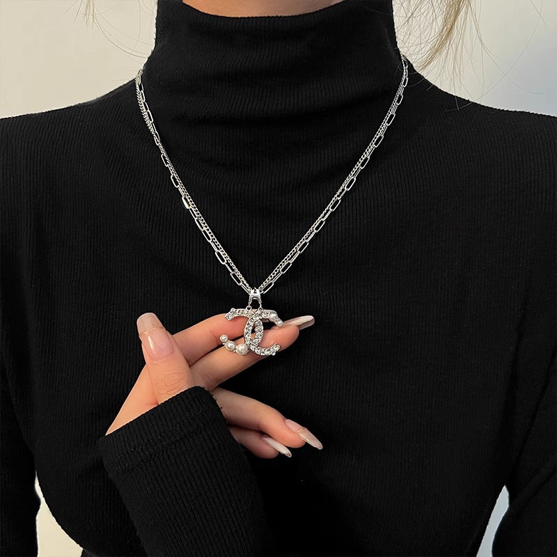 Wholesale Double C Letter Alloy Necklace JDC-NE-BeiHe002 — JOYASDECHINA ...